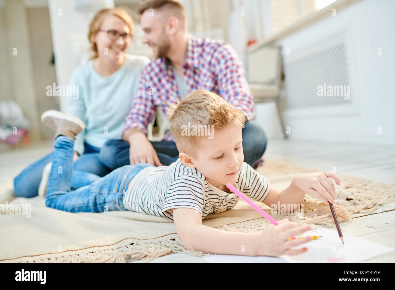 Weekend with family hi-res stock photography and images - Alamy