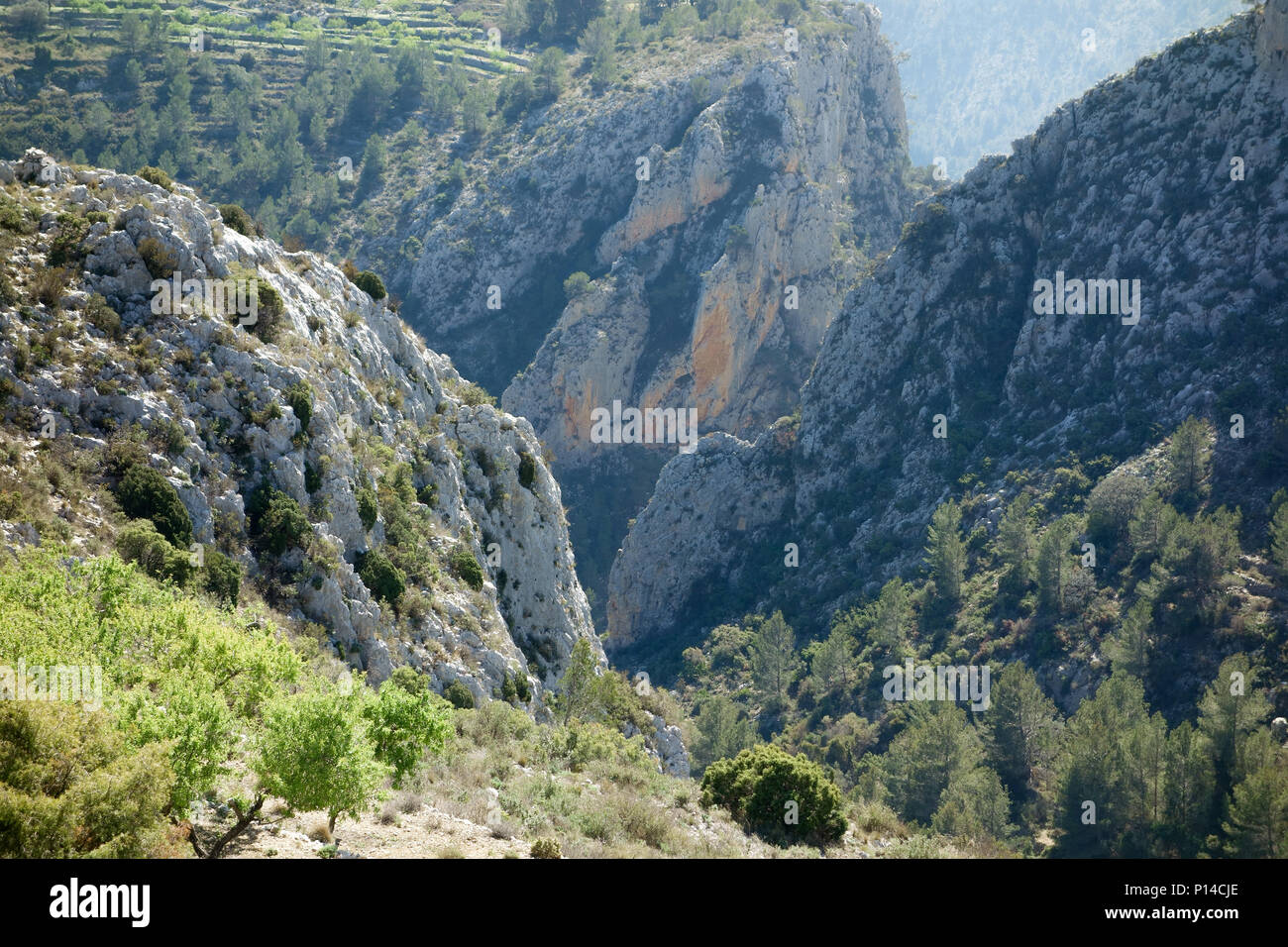 Walking views hi-res stock photography and images - Alamy