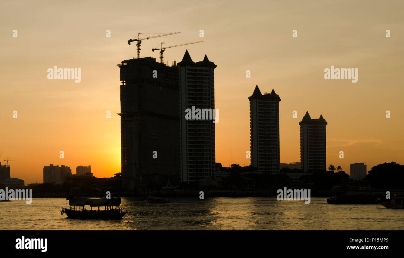 Driving night construction site hi-res stock photography and images - Alamy