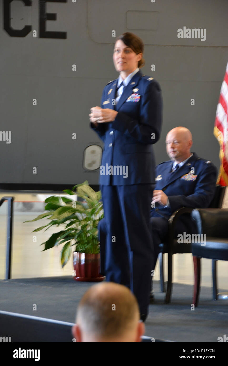 Lt col erin cook hi-res stock photography and images - Alamy