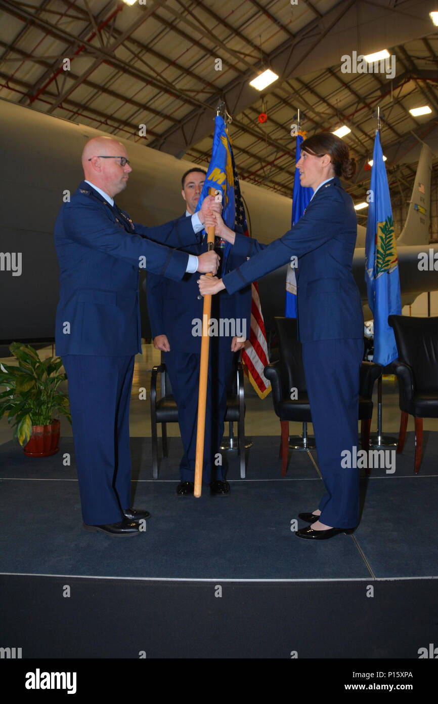 Erin cook hi-res stock photography and images - Alamy