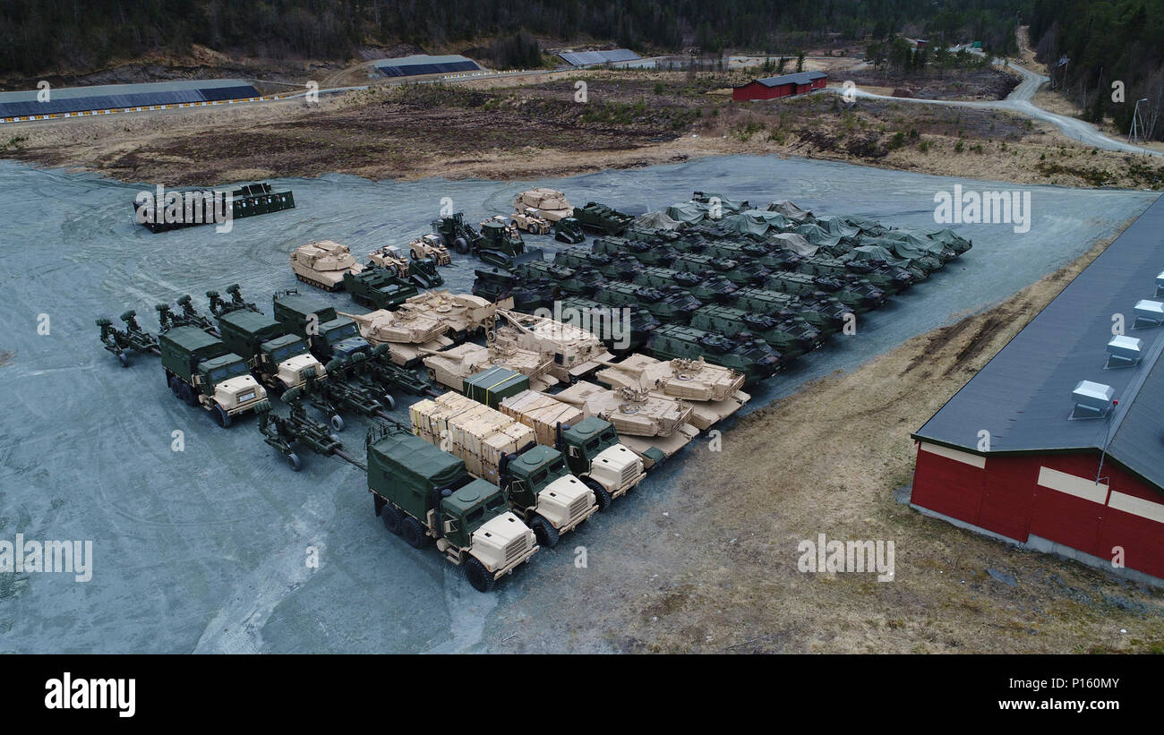 The Marine Corps drew approximately 500 ground combat vehicles from ...