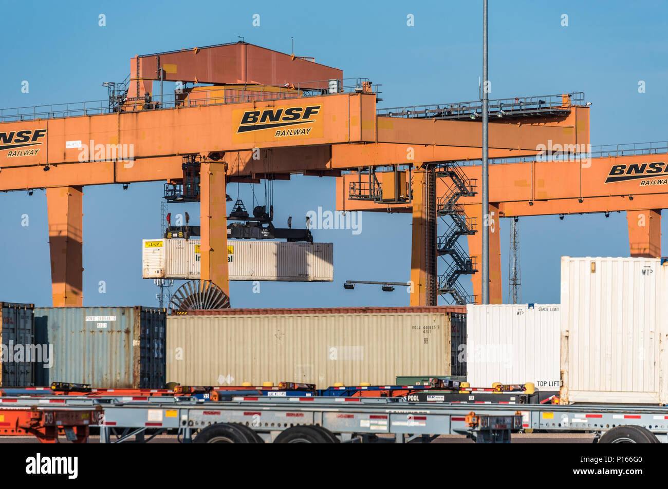 Bnsf railway intermodal hi-res stock photography and images - Alamy