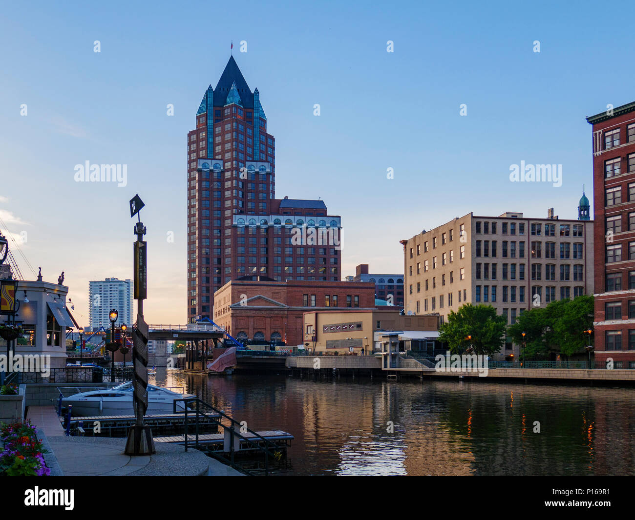 Milwaukee River and buildings, Milwaukee Center tall structure in ...