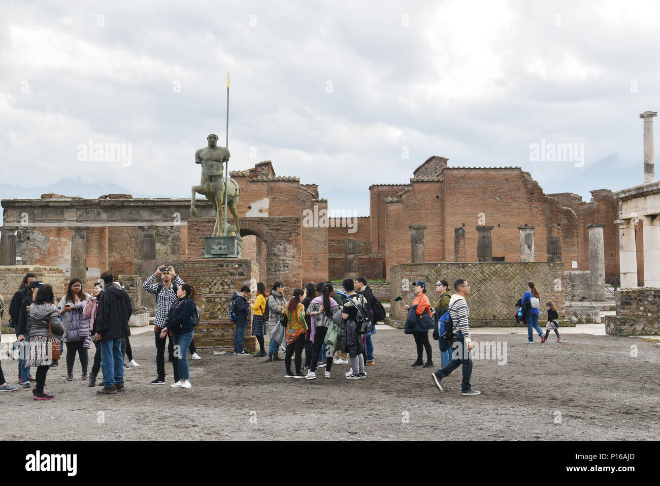 Comitium and municipal buildings in the southeast corner of the square ...