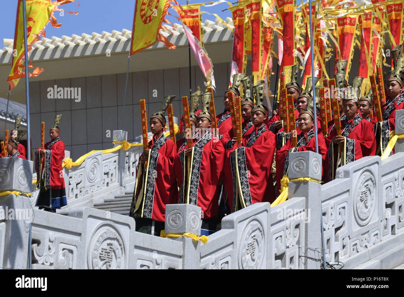 Chinese ruler hi-res stock photography and images - Alamy