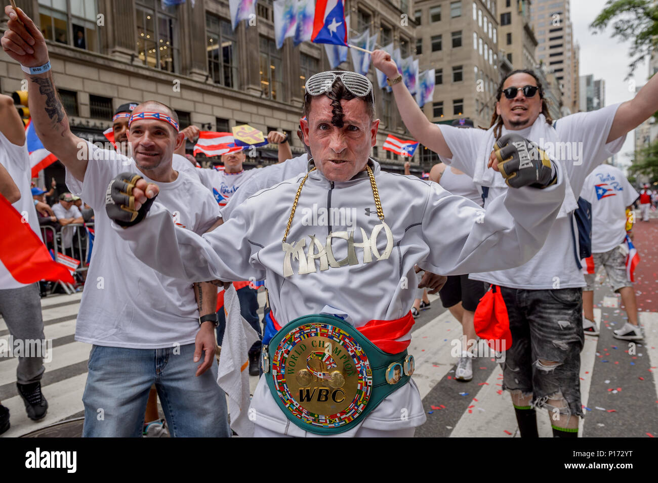 Boxing heroes hi-res stock photography and images - Alamy