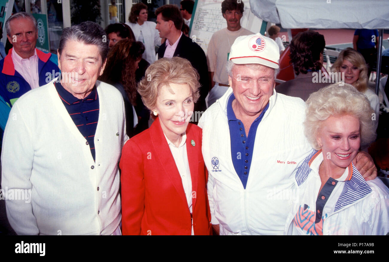 PACIFIC PALISADES, CA - OCTOBER 5: (L-R) Ronald Reagan, Nancy Reagan ...