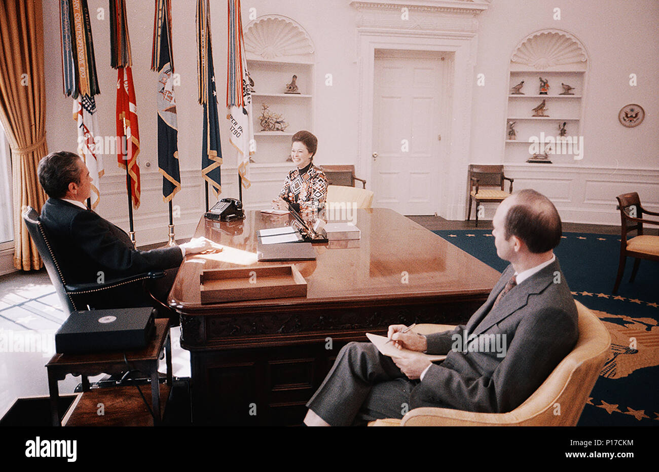 President Richard Nixon and U.S. Ambassador to Ghana Shirley Temple ...