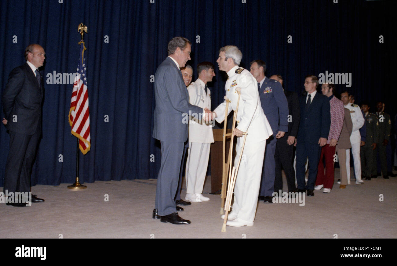 President Richard Nixon Greets Former Vietnam Prisoner of War John ...