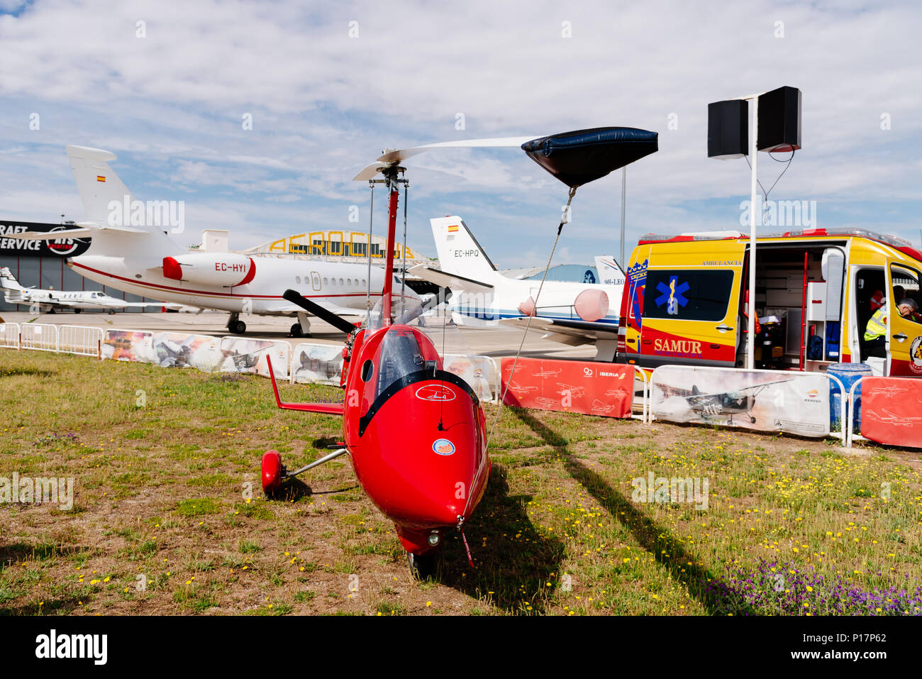 Autogiro hi-res stock photography and images - Alamy
