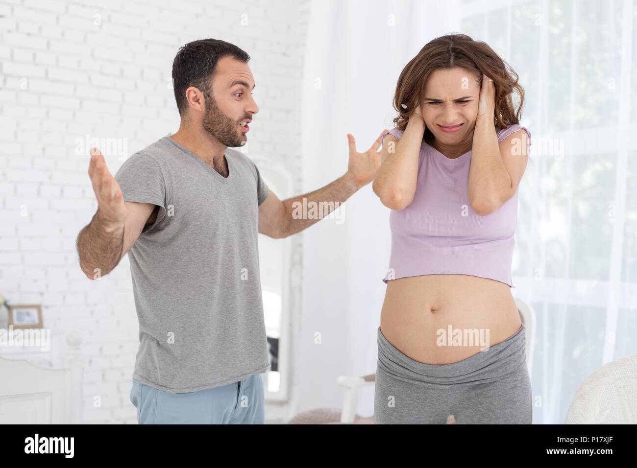 Couple pregnant argue hi-res stock photography and images - Alamy