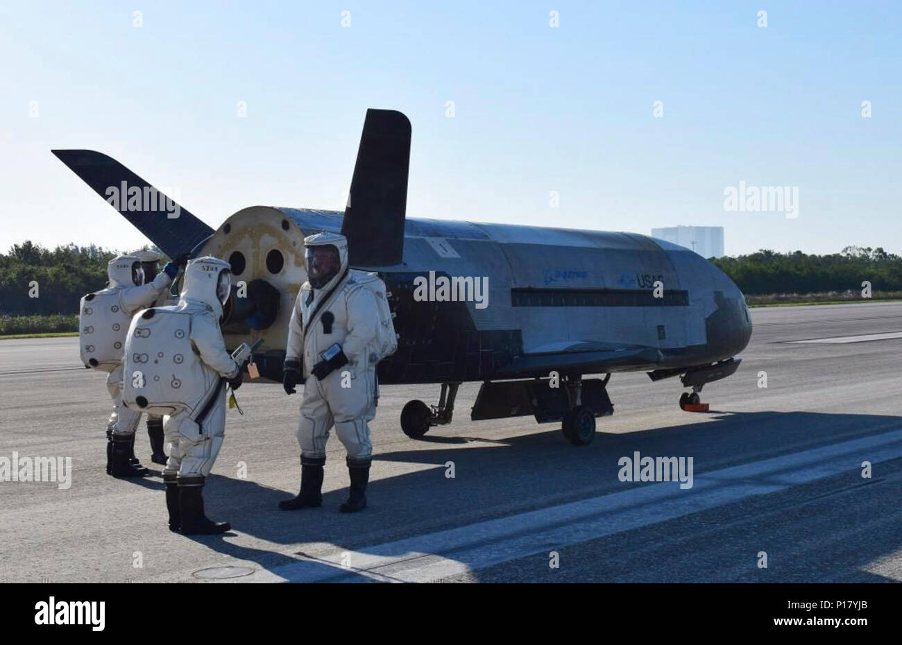 The U.S. Air Force X-37B Orbital Test Vehicle 4 landed at NASA's ...