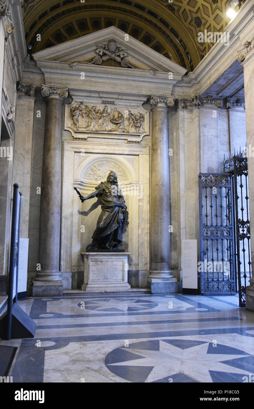 Statue of Philippo IV (Philip IV of Spain) Basilica of Santa Maria ...