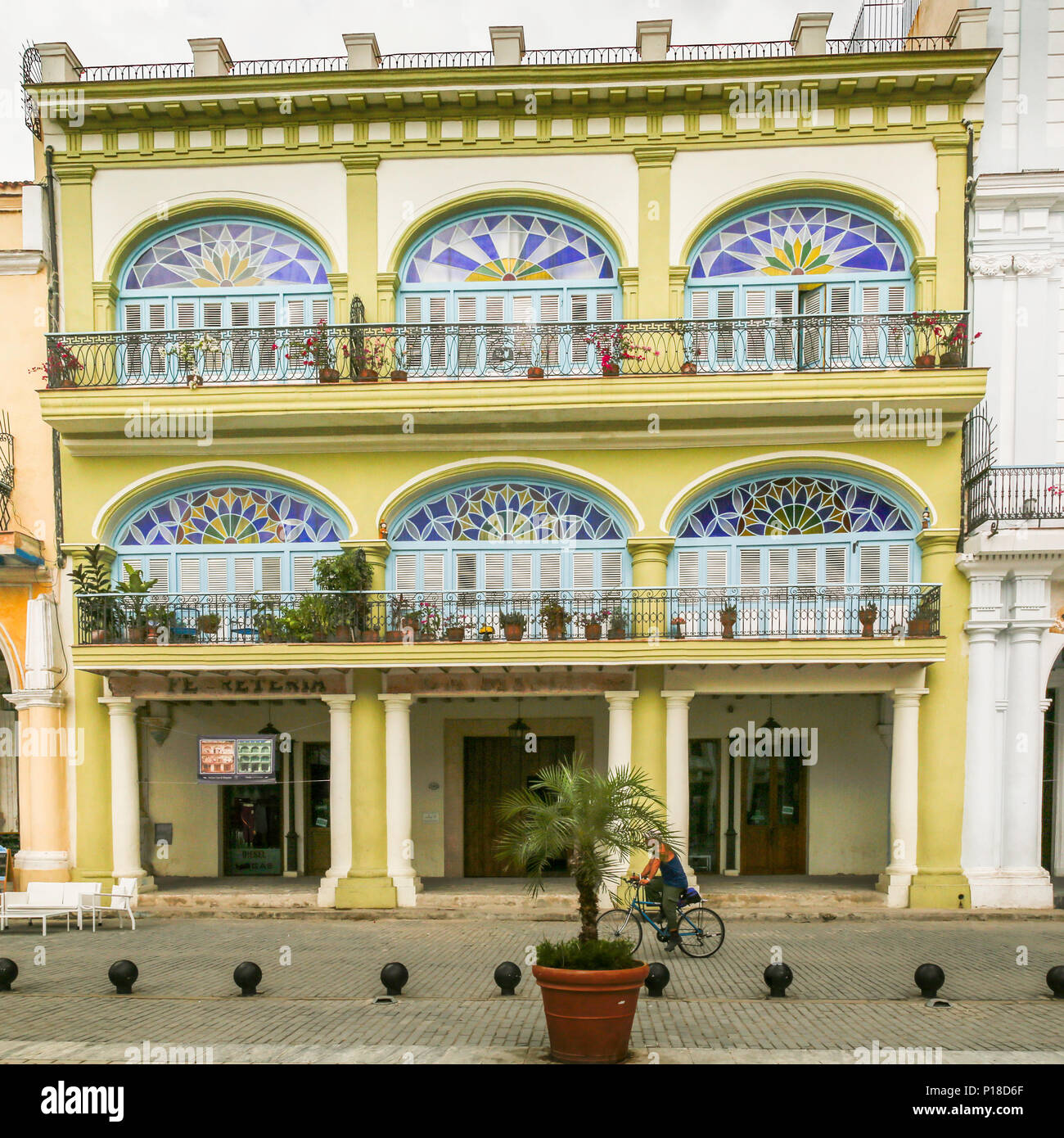 Old spanish architecture hi-res stock photography and images - Alamy