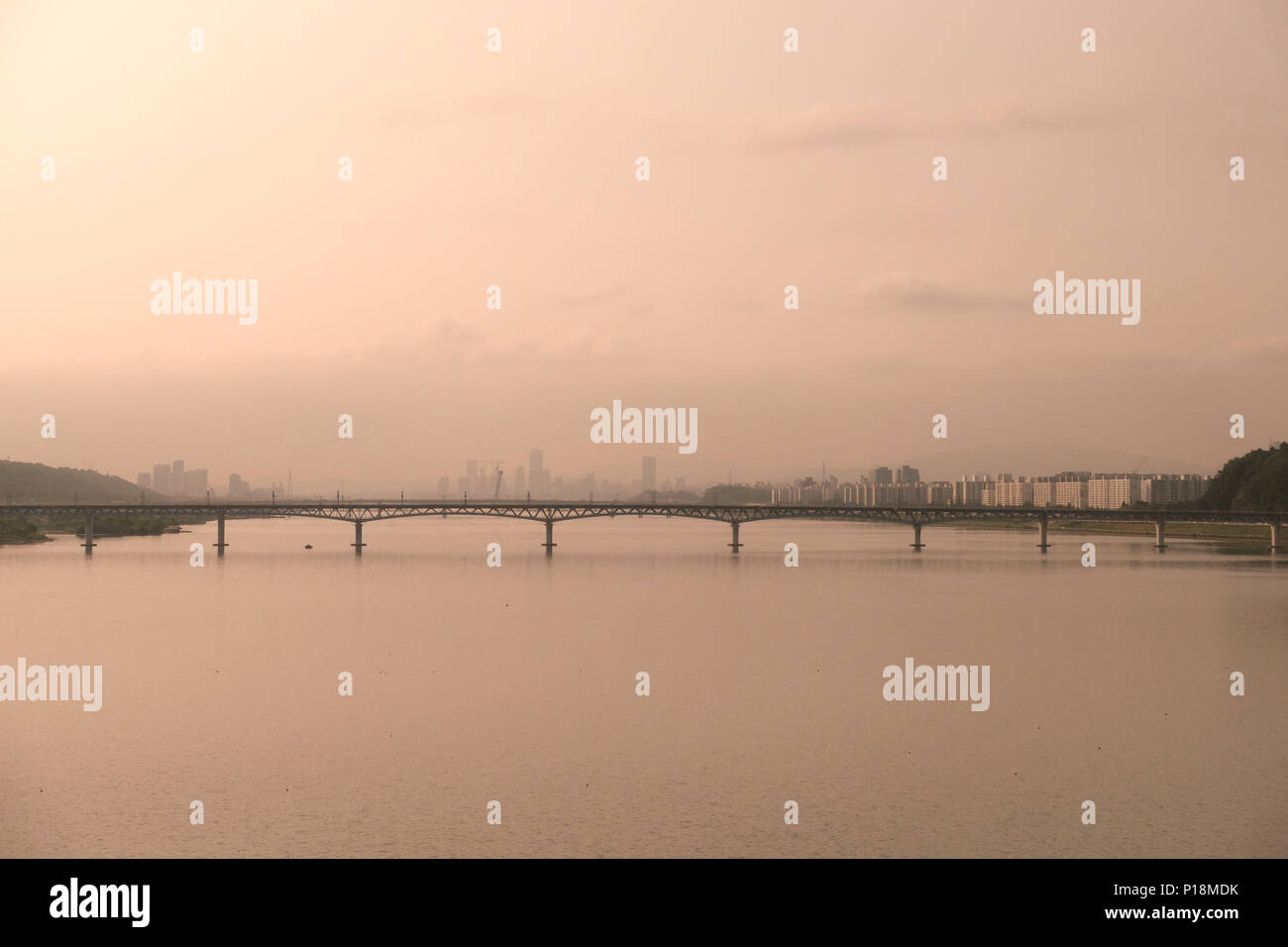 Seongdong bridge hi-res stock photography and images - Alamy