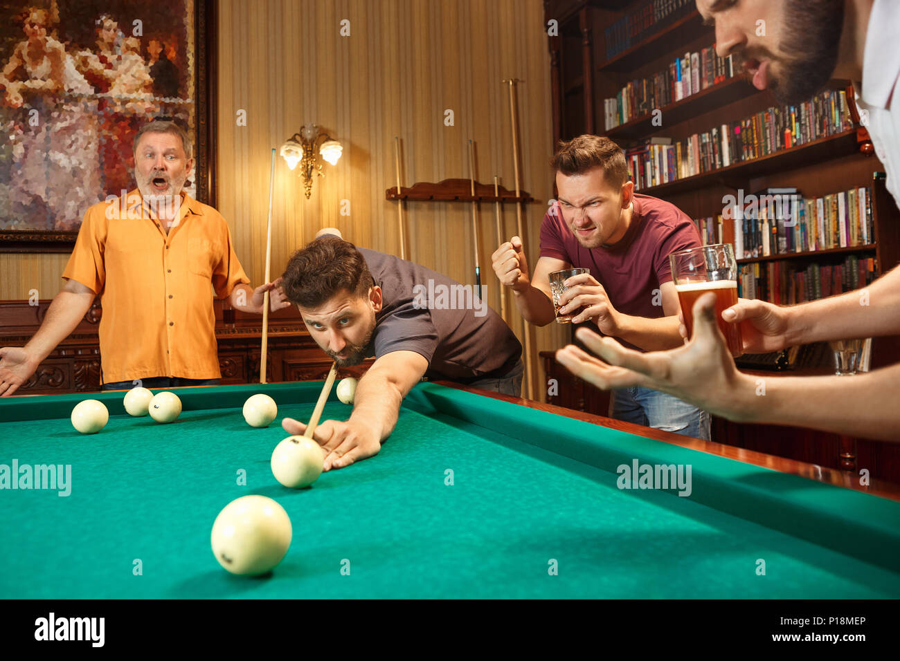 Guy playing pool hi-res stock photography and images - Alamy