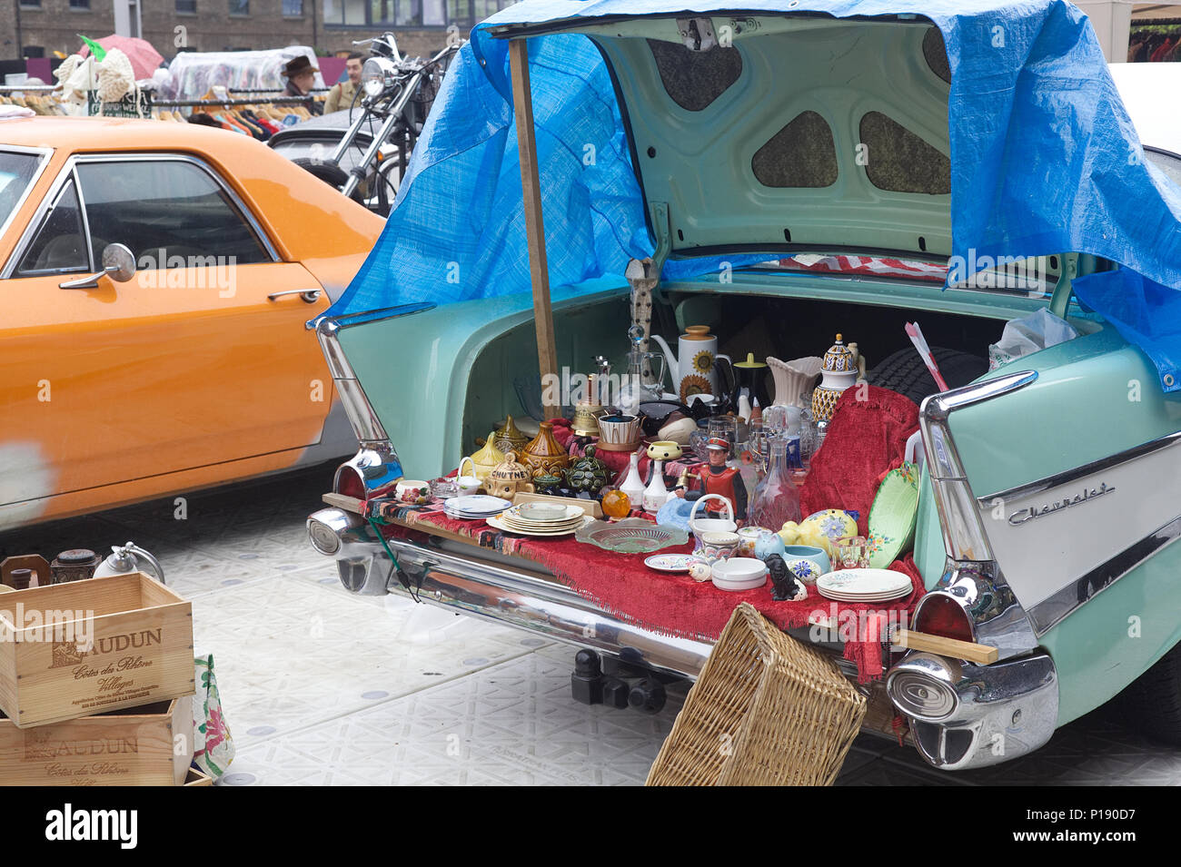 Vintage car boot kings cross London Stock Photo - Alamy