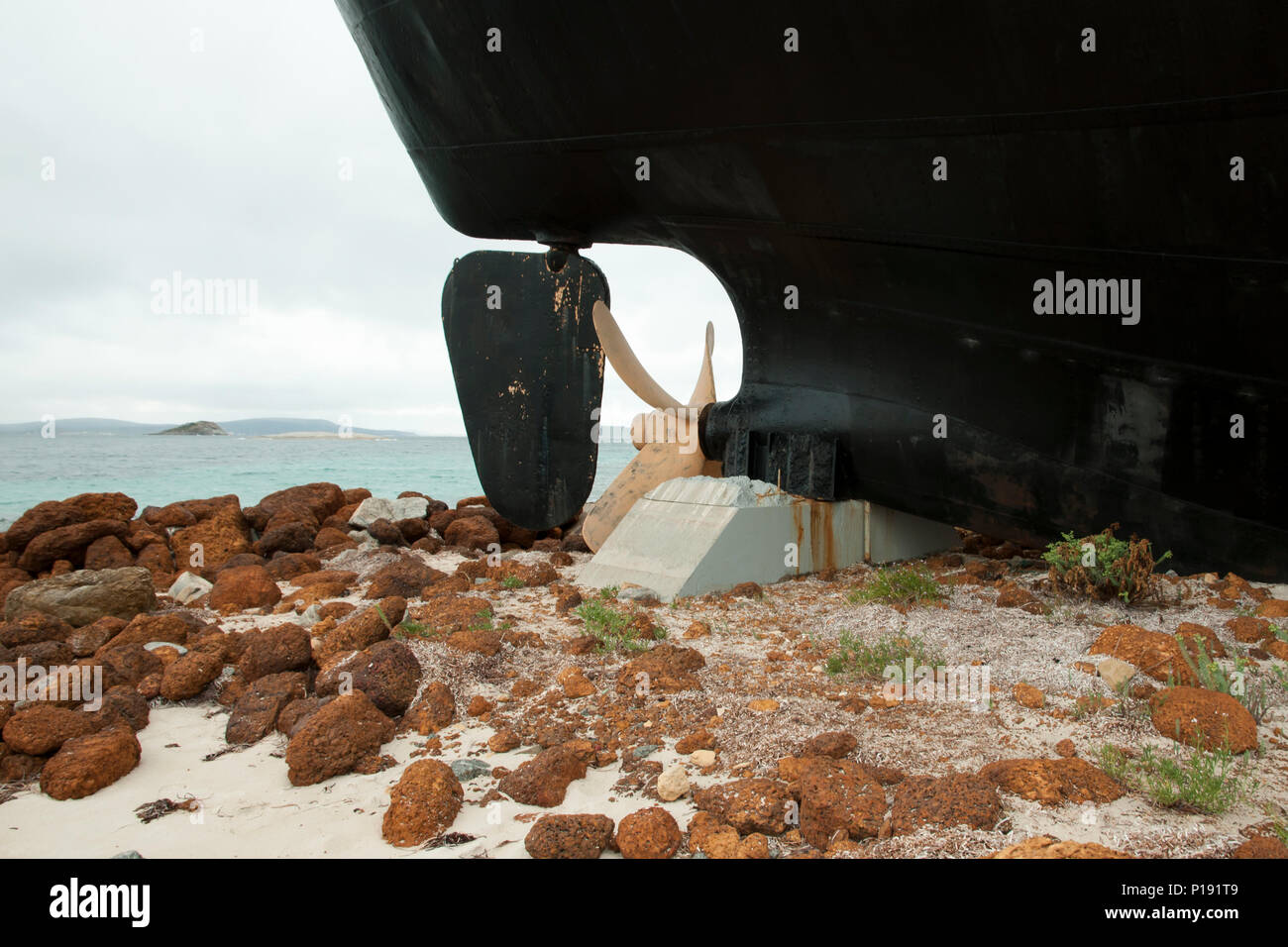 Old ship propeller hi-res stock photography and images - Alamy