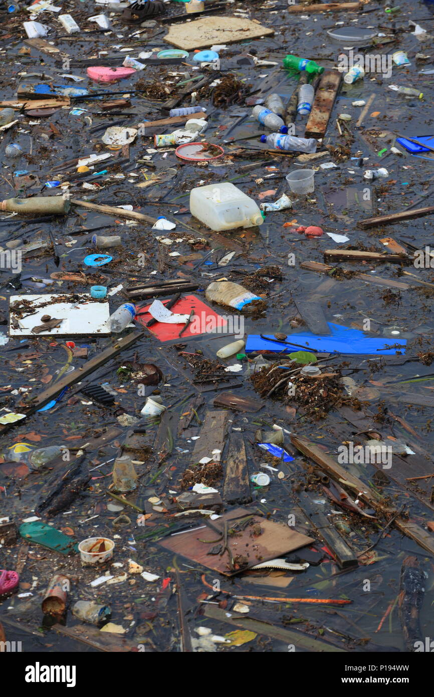 Ocean Float Garbage High Resolution Stock Photography and Images - Alamy