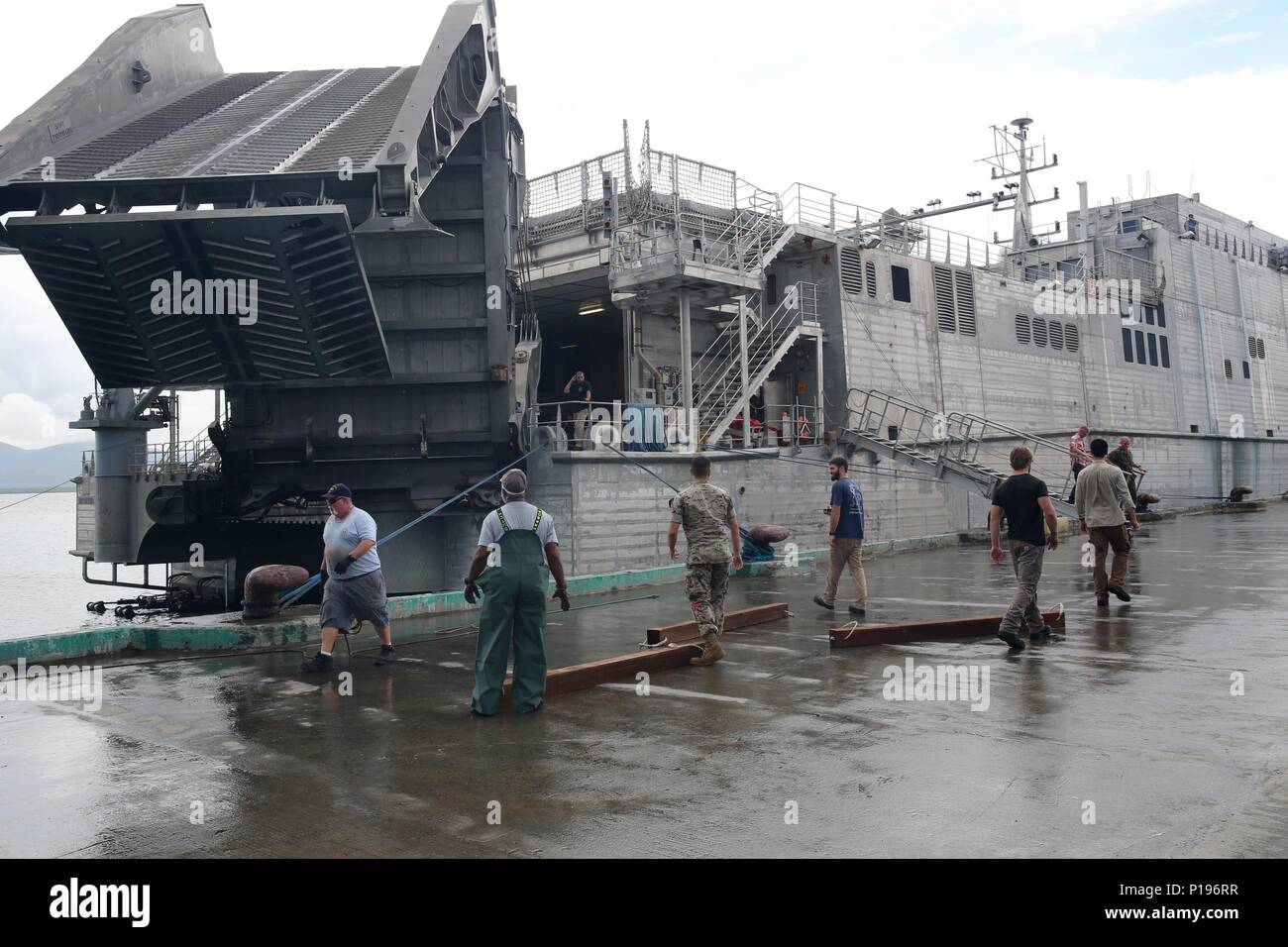 Expeditionary fast transport ship usns millinocket t epf 3 hi-res stock ...