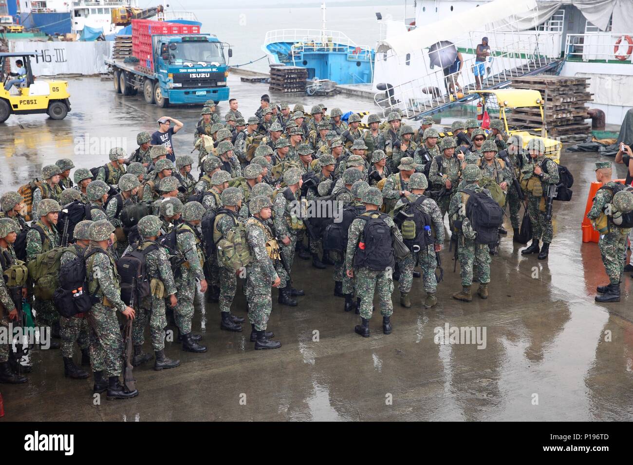 Expeditionary fast transport ship usns millinocket t epf 3 hi-res stock ...