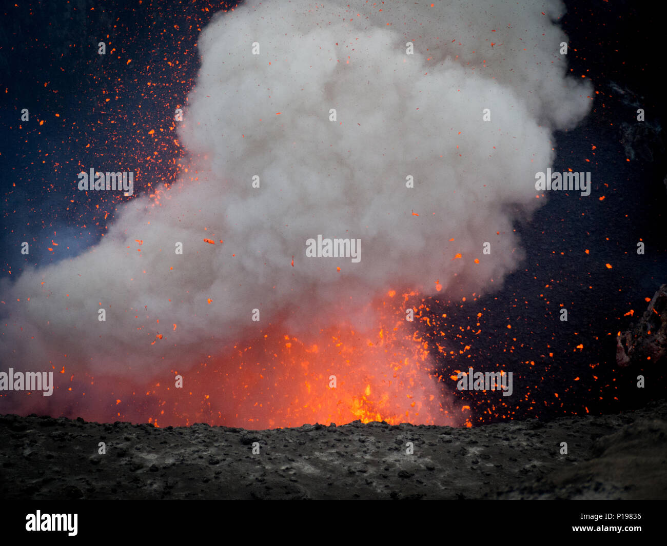 Exploding volcano hi-res stock photography and images - Alamy