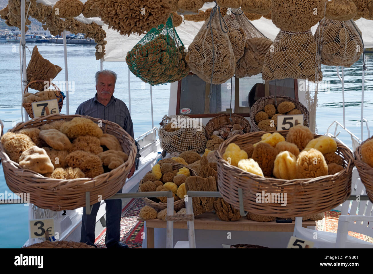 Diving sponges greece hi-res stock photography and images - Alamy