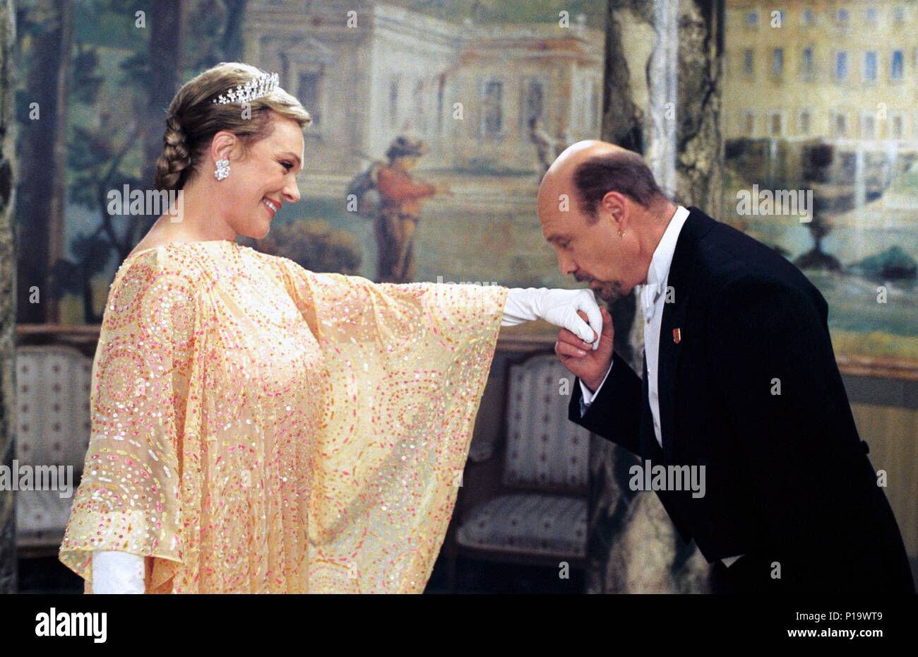 Original Film Title: THE PRINCESS DIARIES 2: ROYAL ENGAGEMENT. English ...