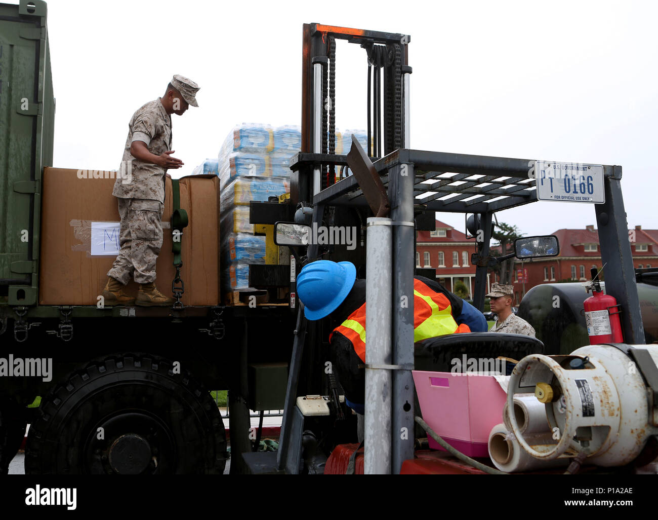 Commodity point of distribution exercise hi-res stock photography and ...