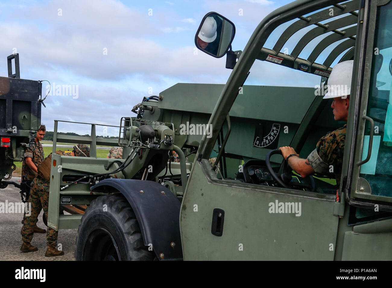 Marines stage heavy equipment aboard Marine Corps Air Station Beaufort ...
