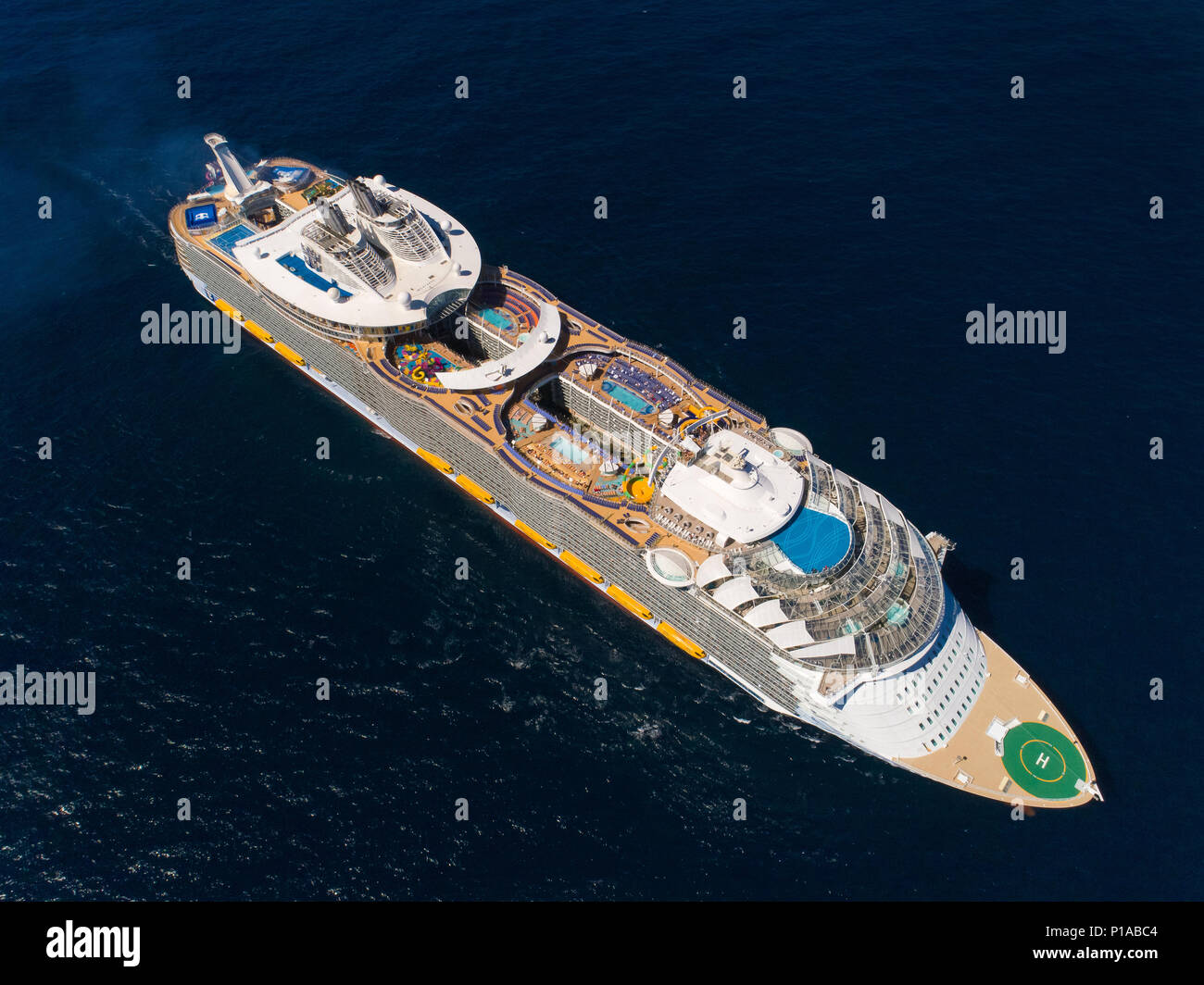 Spain: at sea, in the middle of the Atlantic Ocean. 2018/03/26. Maiden ...