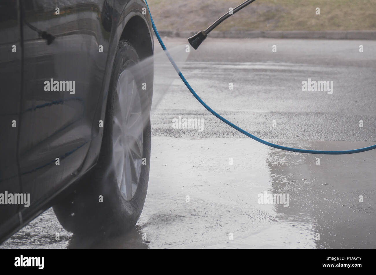 High pressure water jet hi-res stock photography and images - Alamy