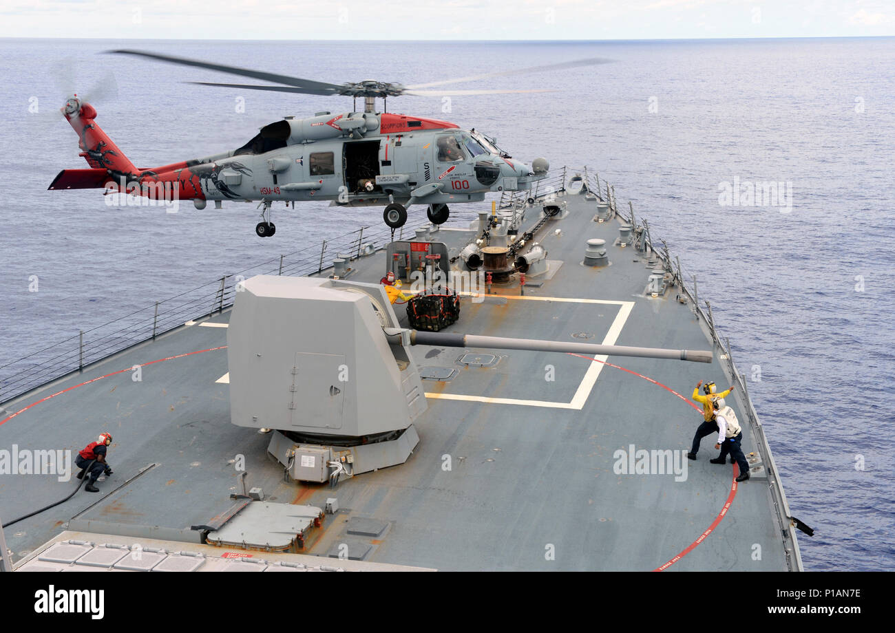 161006-N-YU572-068 PACIFIC OCEAN (Oct. 6, 2016) An MH-60R Seahawk ...