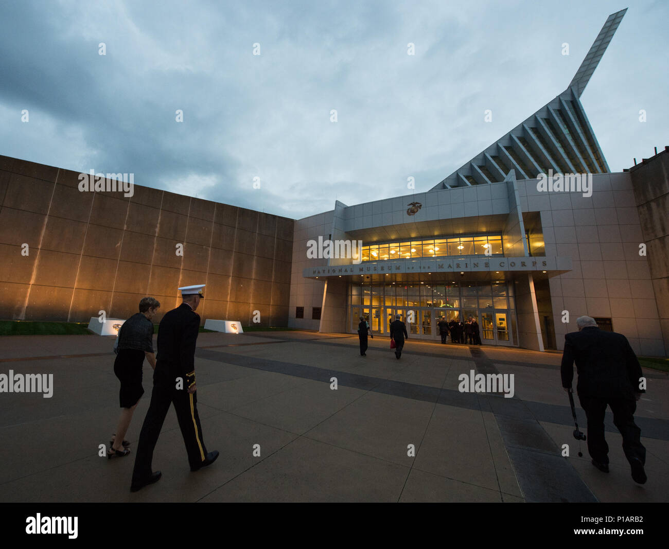 Ellyn dunford wife u s marine hi-res stock photography and images - Alamy