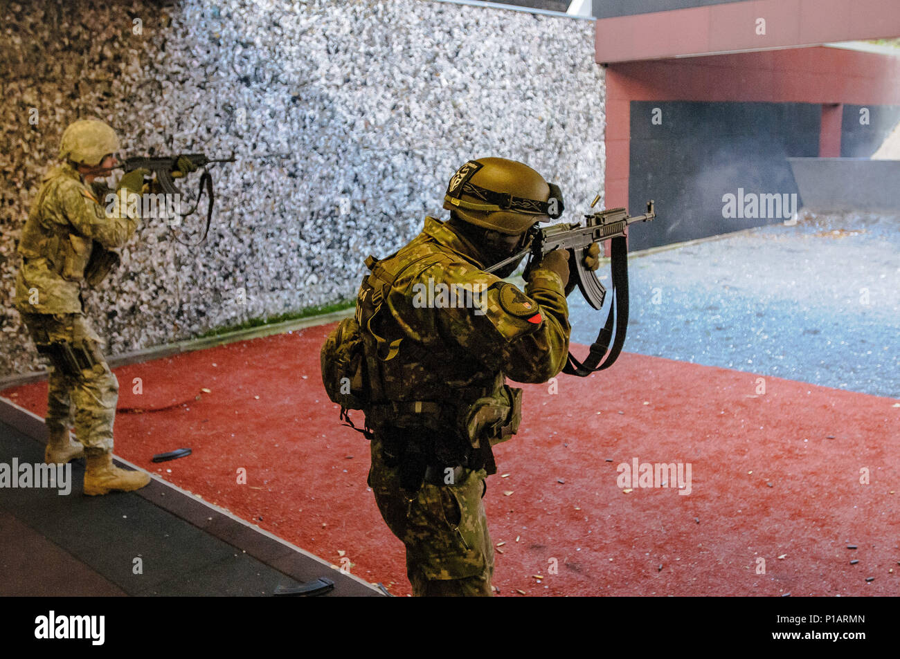 Indiana National Guard Military Police Soldiers from 381st MP Company ...