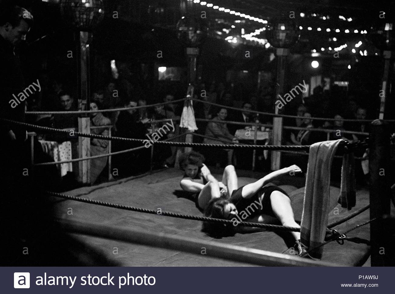 Wrestling Women Black and White Stock Photos & Images - Alamy