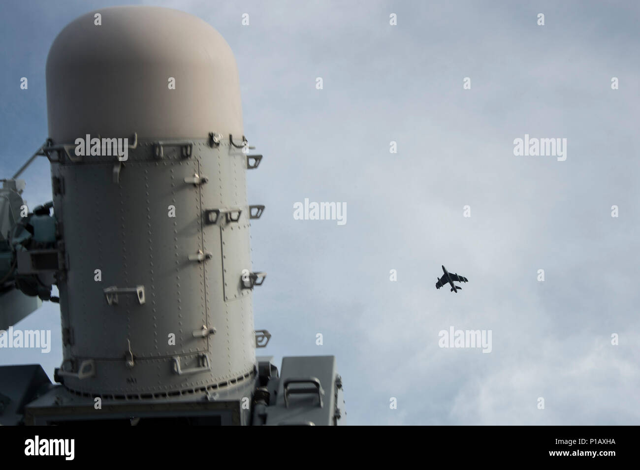 161009-N-BB269-015 SOUTH CHINA SEA (Oct. 9, 2016) An MK 58 Hawker ...