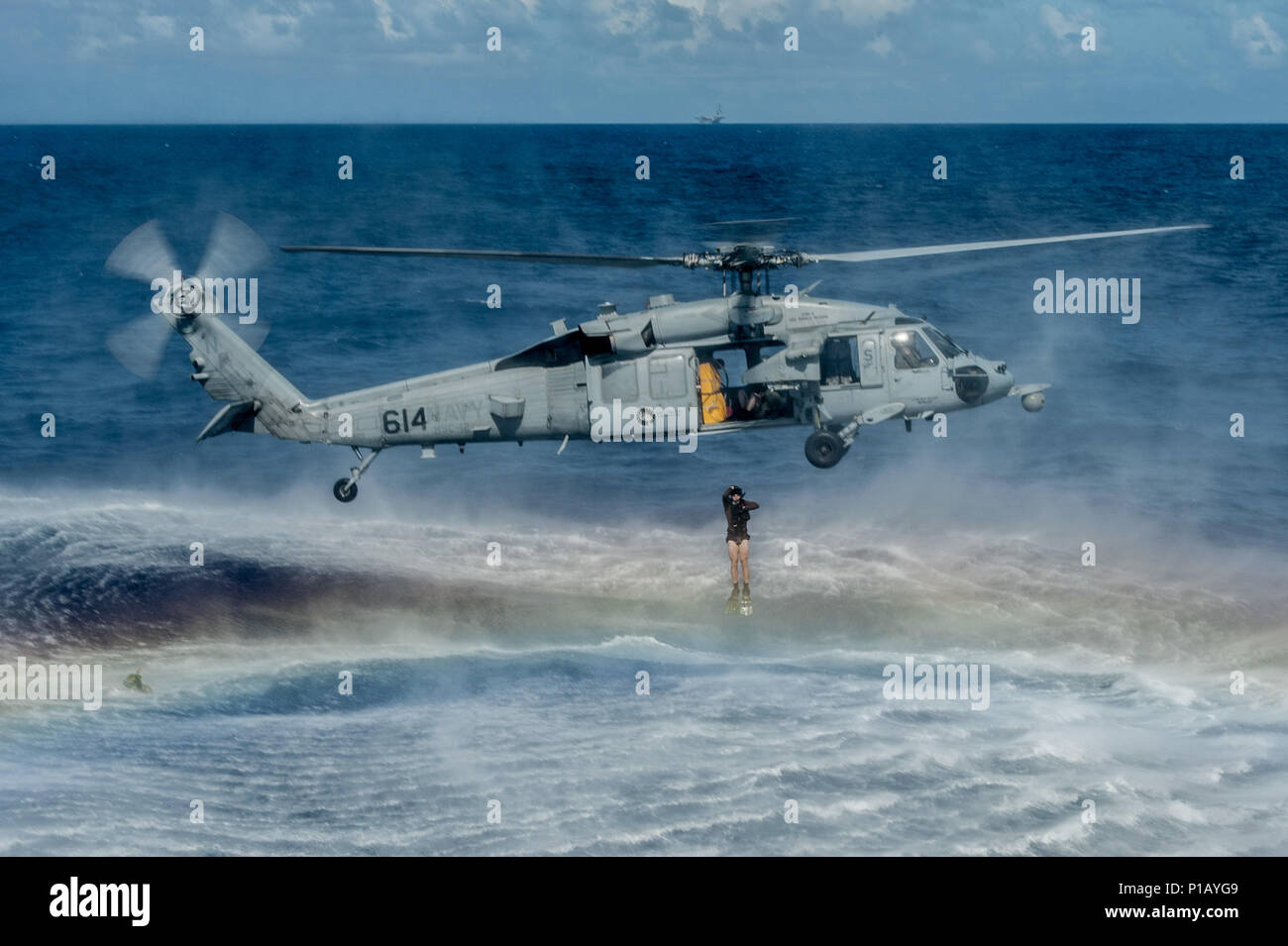 161007-N-OI810-1587 PHILIPPINE SEA (Oct. 7, 2016) Petty Officer 3rd ...