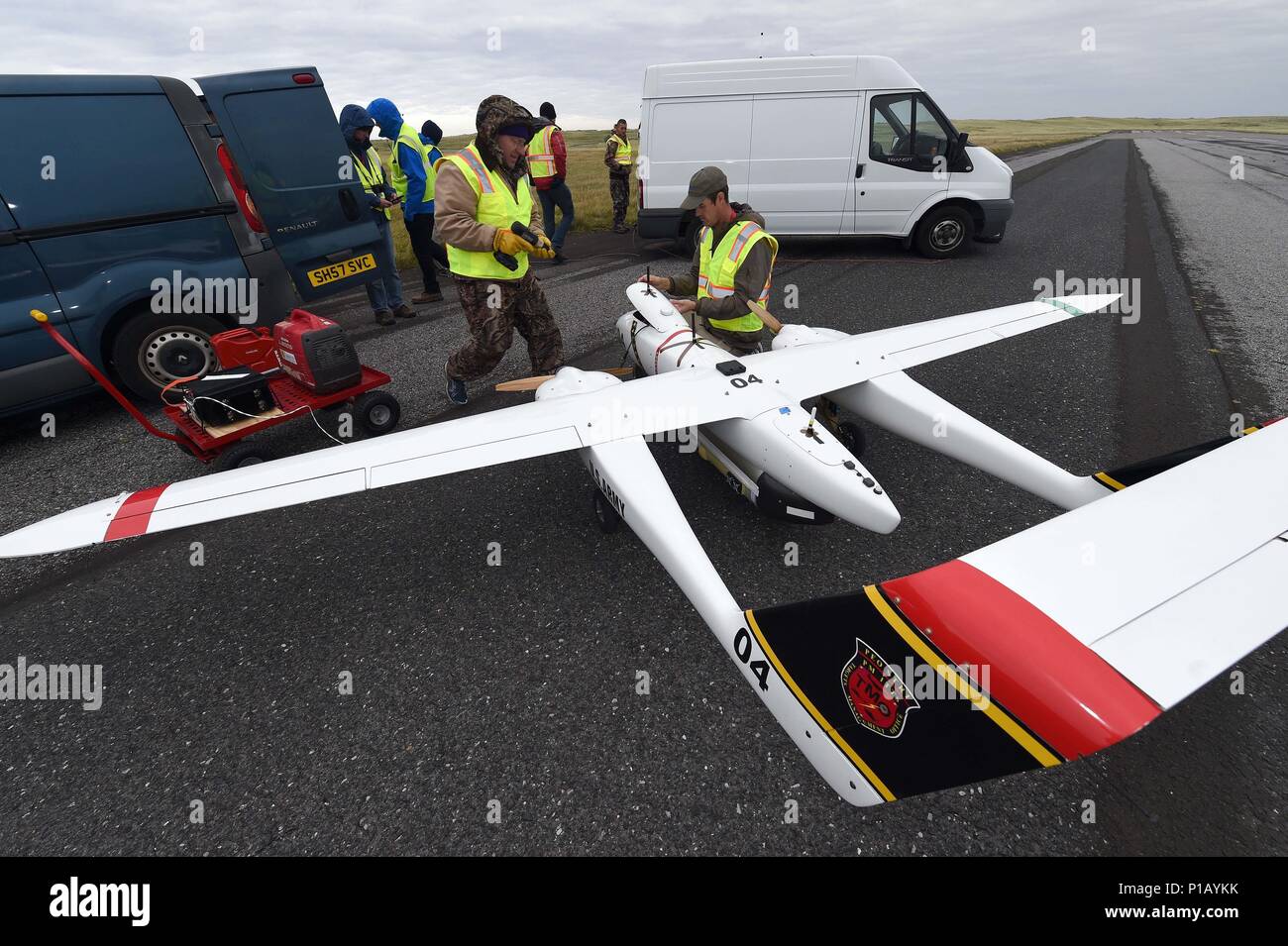 161008-N-OH194-154 BENBECULA, United Kingdom (Oct. 8, 2016) Glen Kyser ...