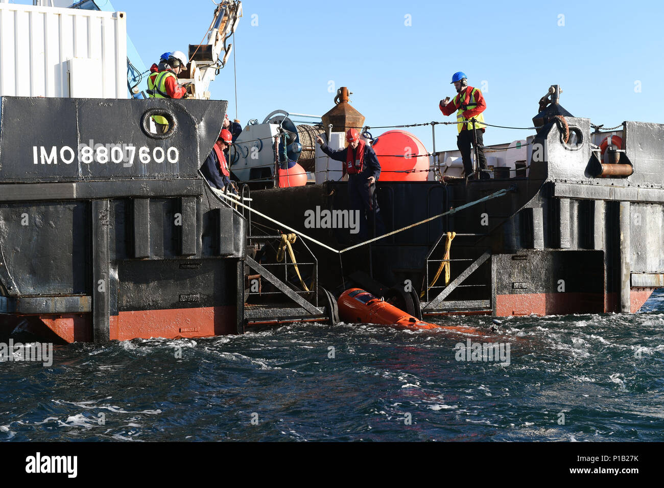 161011-N-OH194-125 ATLANTIC OCEAN (Oct. 11, 2016) Researchers aboard ...