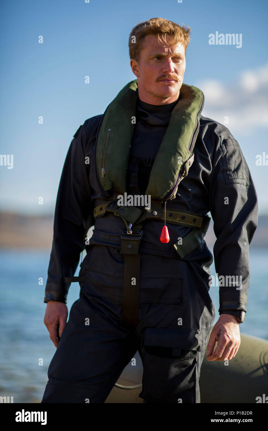 A Royal Marine Commando with 148 Battery, Royal Marine Commandos ...