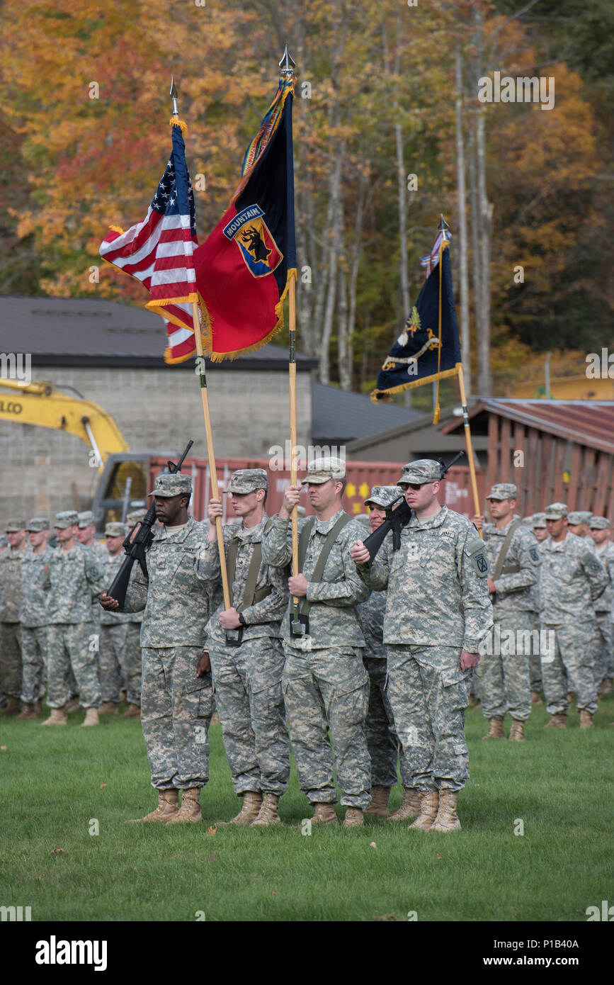 U.S. Soldiers with the 86th Infantry Brigade Combat Team (Mountain ...