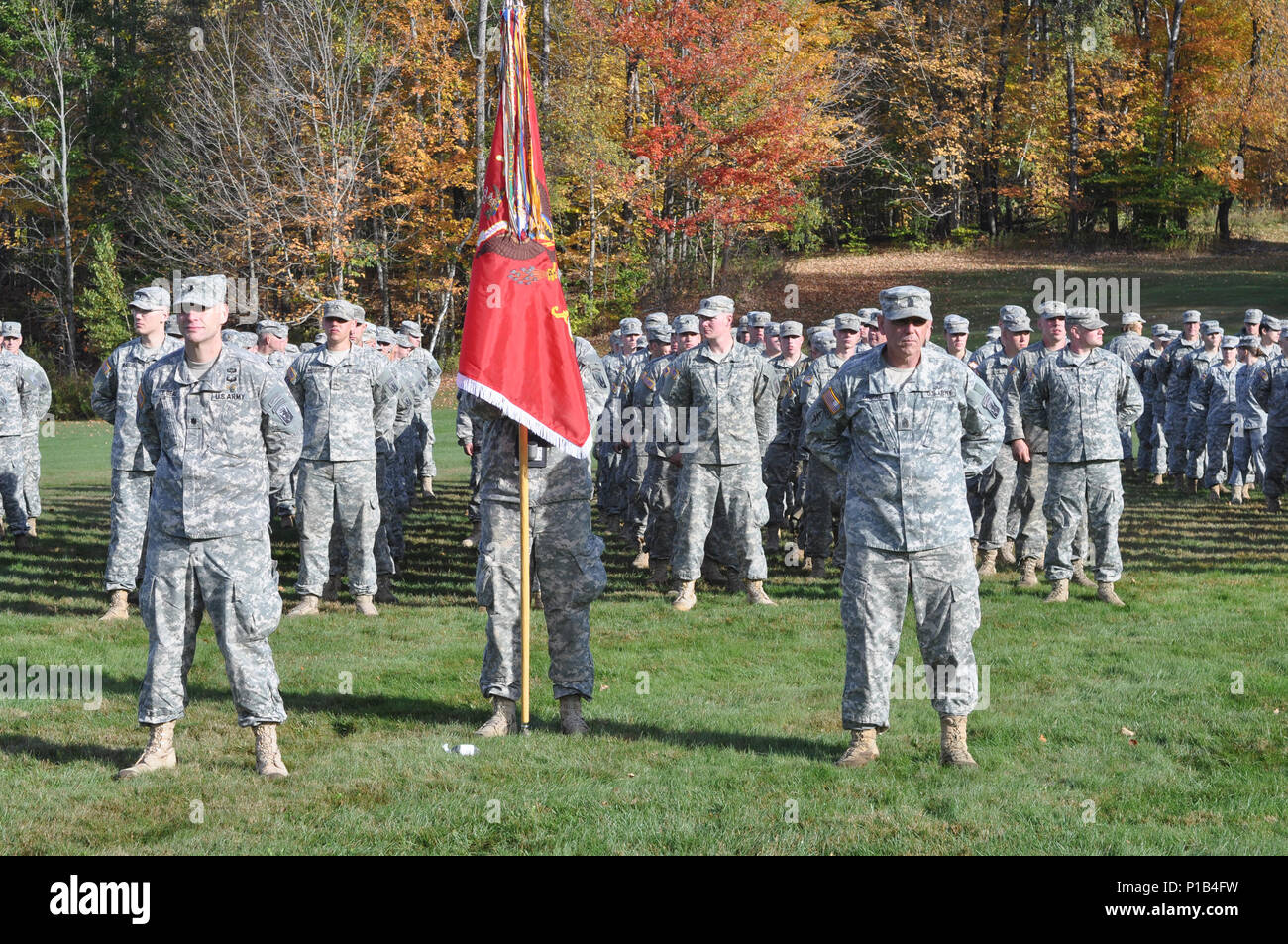 U.S. Soldiers with the 572nd Brigade Engineer Battalion, 86th Infantry ...