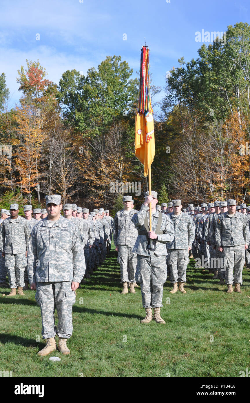 U.S. Soldiers with the 172nd Cavalry Regiment, 86th Infantry Brigade ...