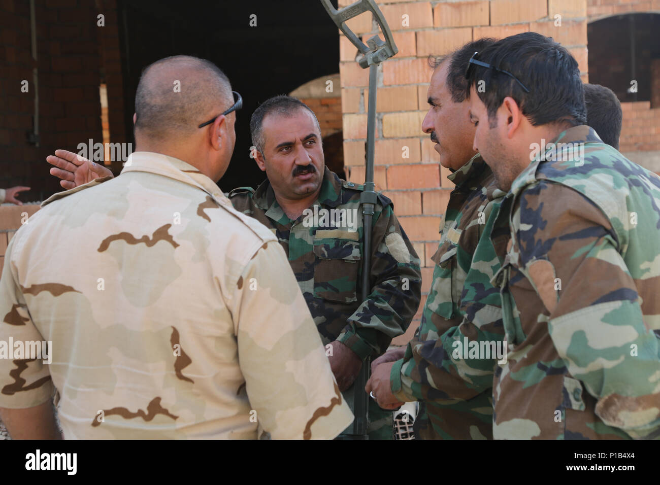 Islamic state of iraq training class hi-res stock photography and ...