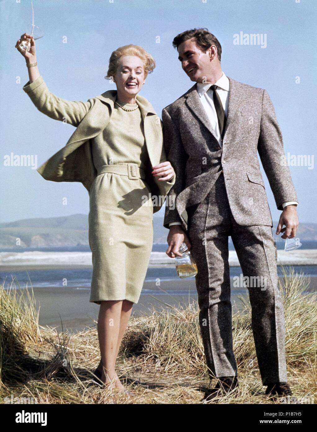 Tippi hedren and rod taylor the birds hi-res stock photography and ...