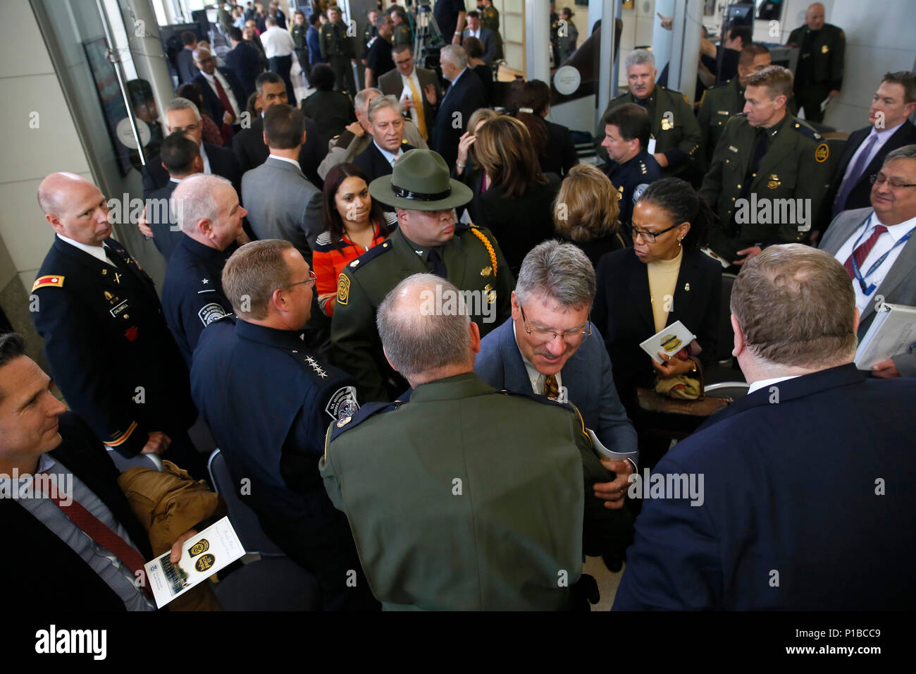 2016 cbp photo by glenn fawcett hi-res stock photography and images - Alamy