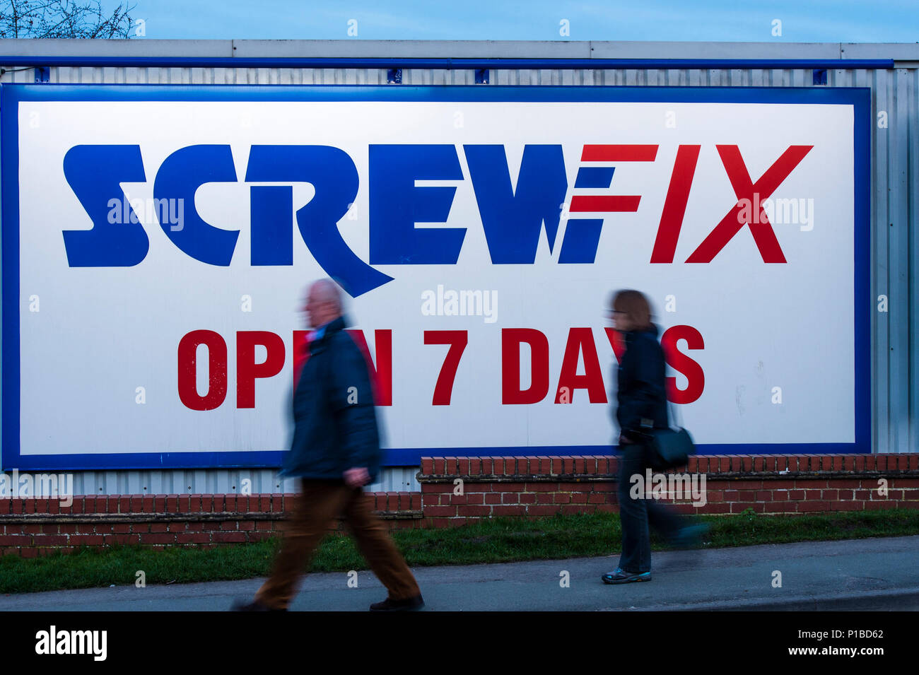 Screwfix logo hi-res stock photography and images - Alamy