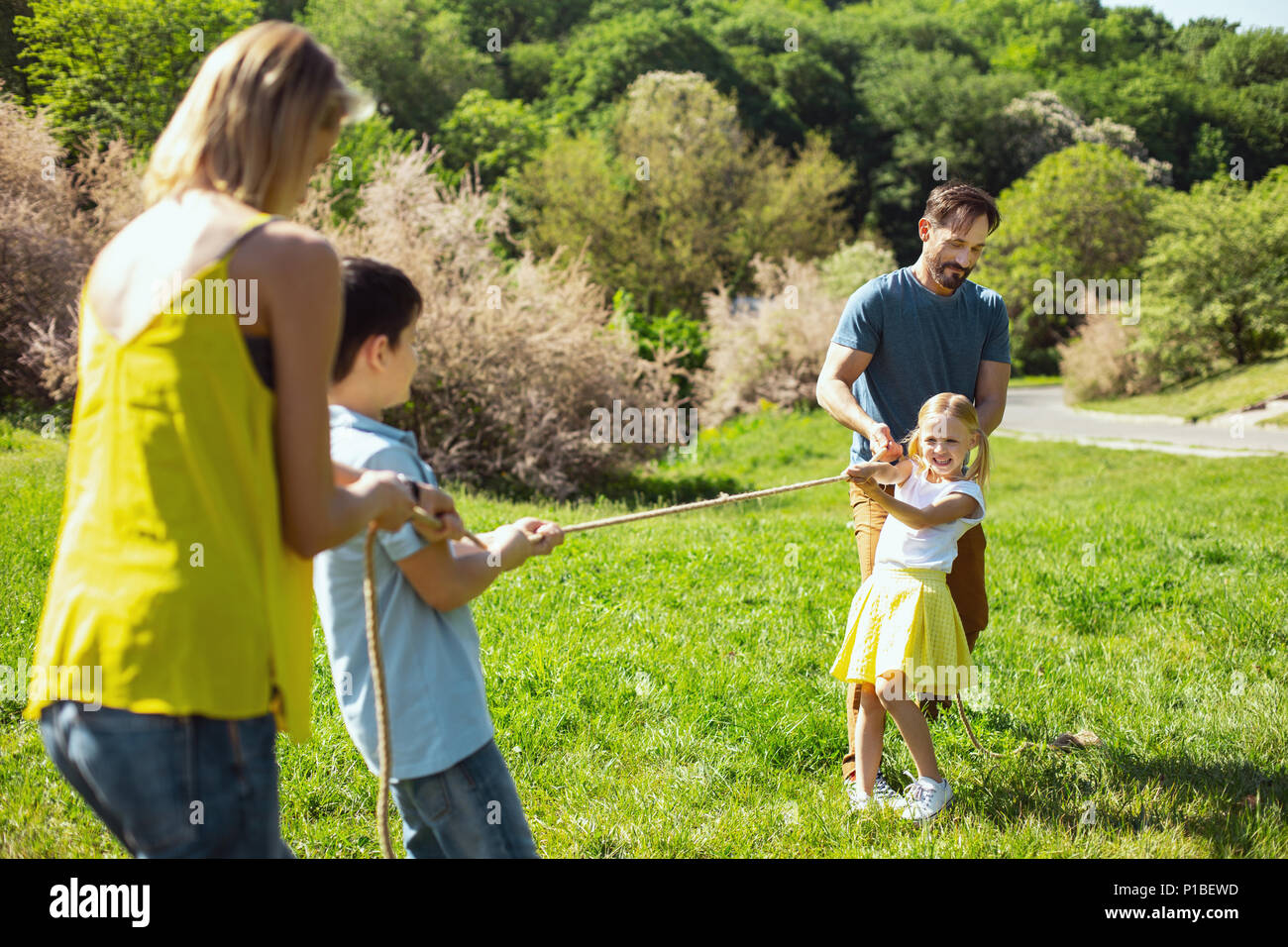 Family rope hi-res stock photography and images - Alamy